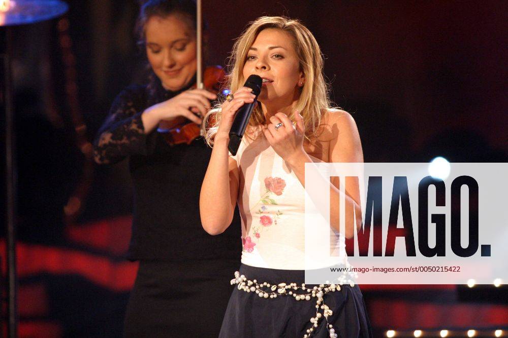 Sängerin Isgaard (GER) anlässlich der MDR-Fernsehsendung -Musik für Sie ...