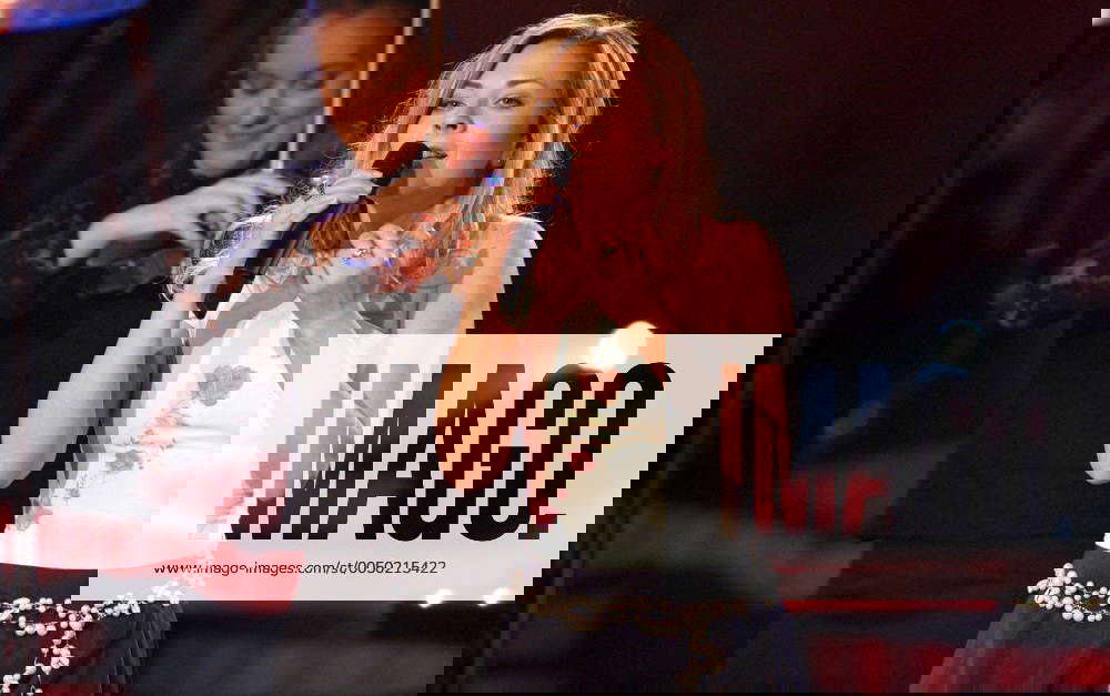 Sängerin Isgaard (GER) anlässlich der MDR-Fernsehsendung -Musik für Sie ...