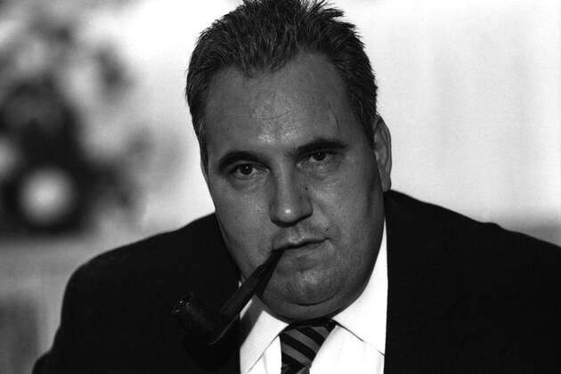 Heinz Kluncker mit Pfeife anlässlich des Außerordentlichen SPD ...