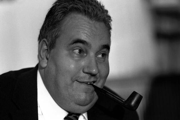 Heinz Kluncker mit Pfeife anlässlich des Außerordentlichen SPD ...