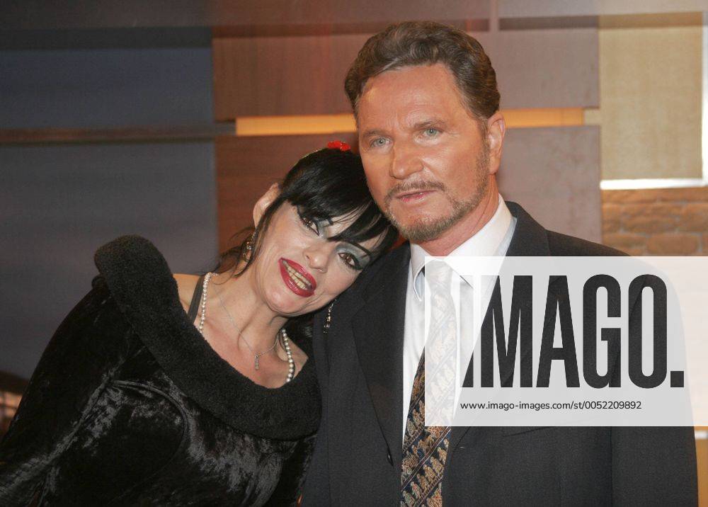 Sängerin Nina Hagen und Schriftsteller Johannes von Buttlar (beide GER ...