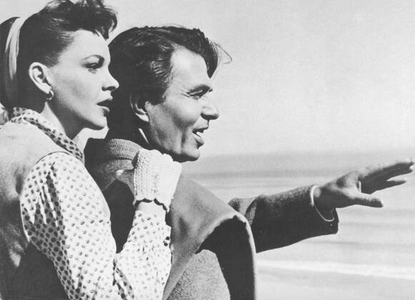 Vicki Lester Fotos | IMAGO