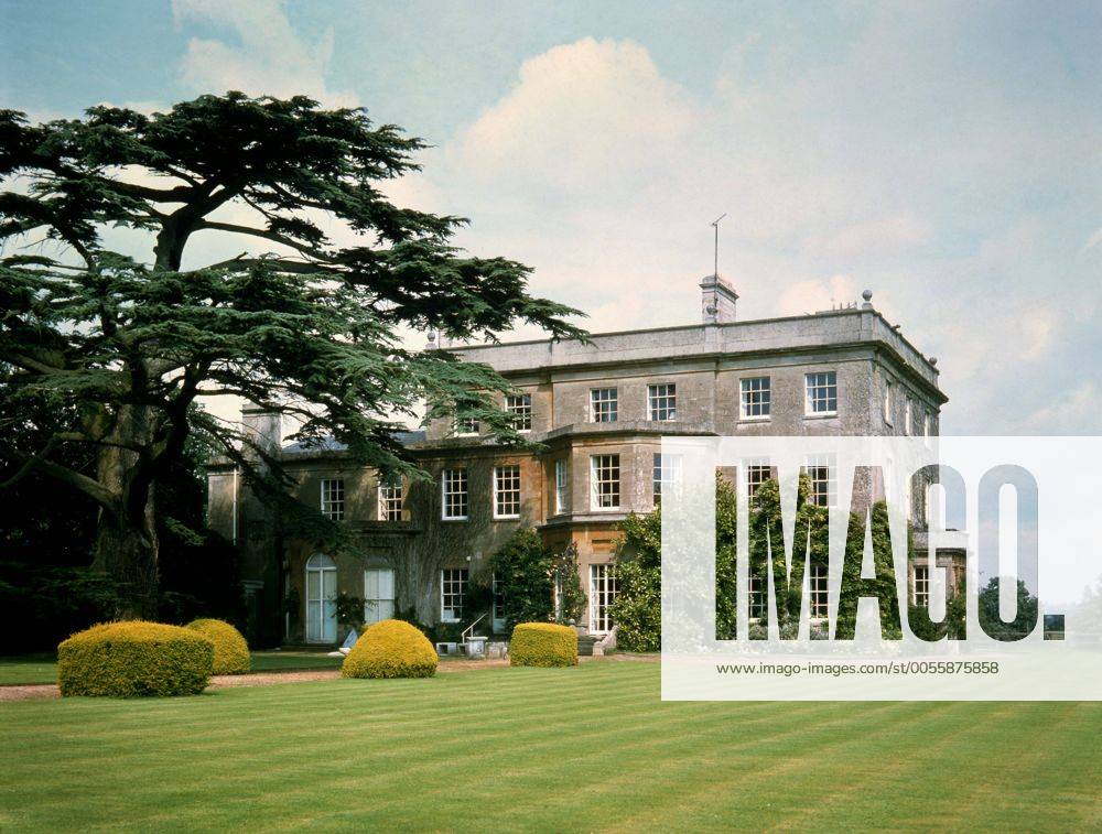 Inside Highgrove House Fact Check: Did Zelenskyy Buy King Charles'