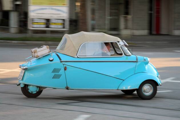 Kabinenroller Alt Fotos | IMAGO