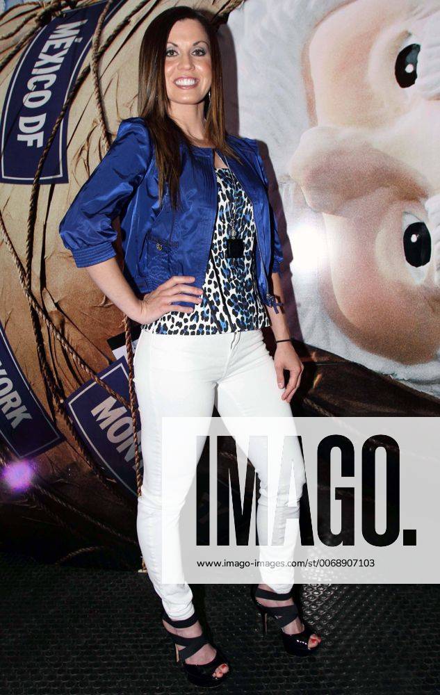 Jennifer Brennan Model