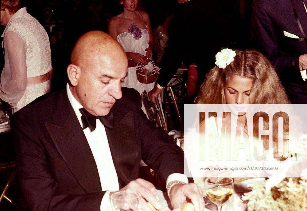 Telly Savalas And Sally Sheridan The Unforgettable Detective Kojak