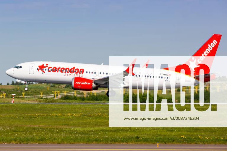 Corendon Airlines Boeing 737-8 MAX Flugzeug Flughafen Helsinki Helsinki ...