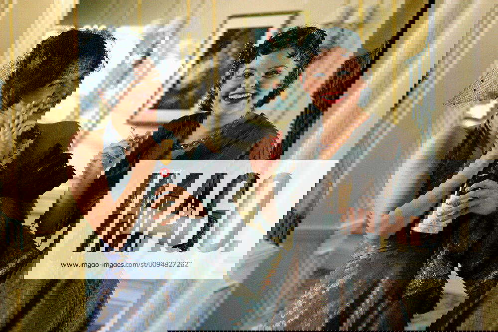 Ginnifer Goodwin Mona Lisa Sonrisa Peso