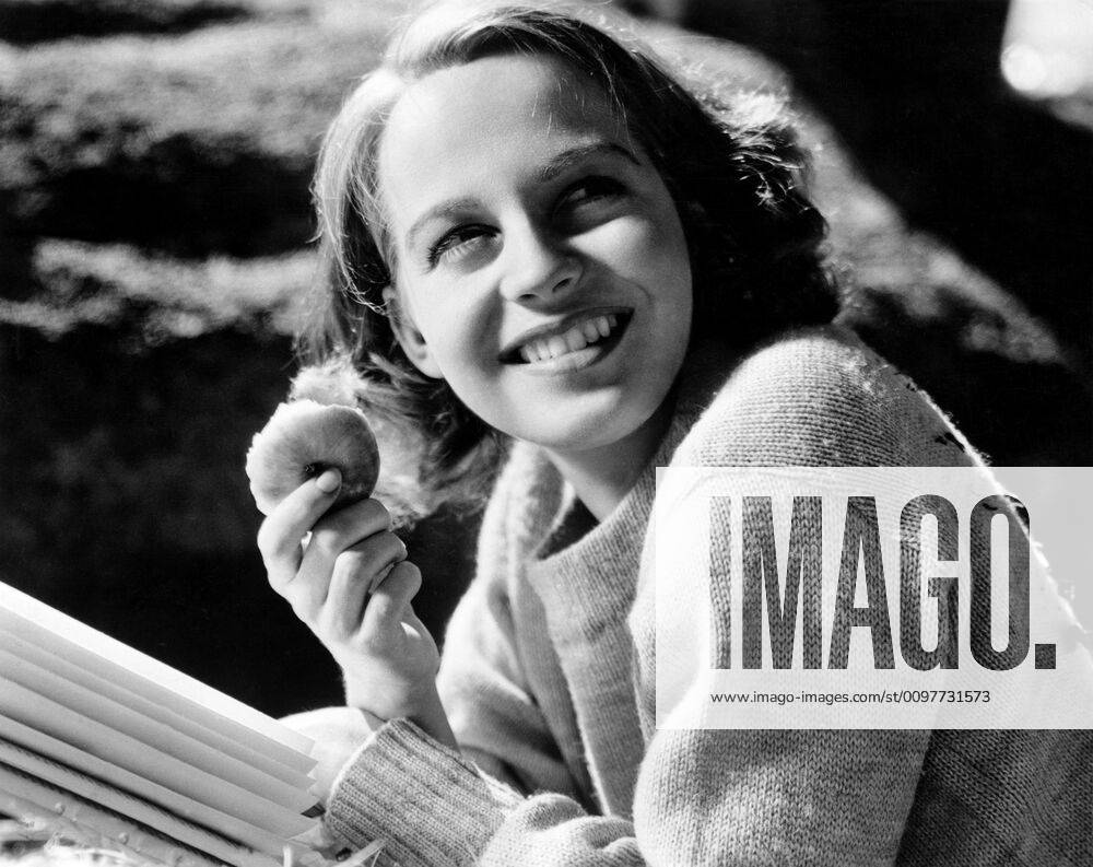 Betty Field ANNE BANCROFT Und BETTY FIELD In 7 WOMEN, 1966, Unter Der