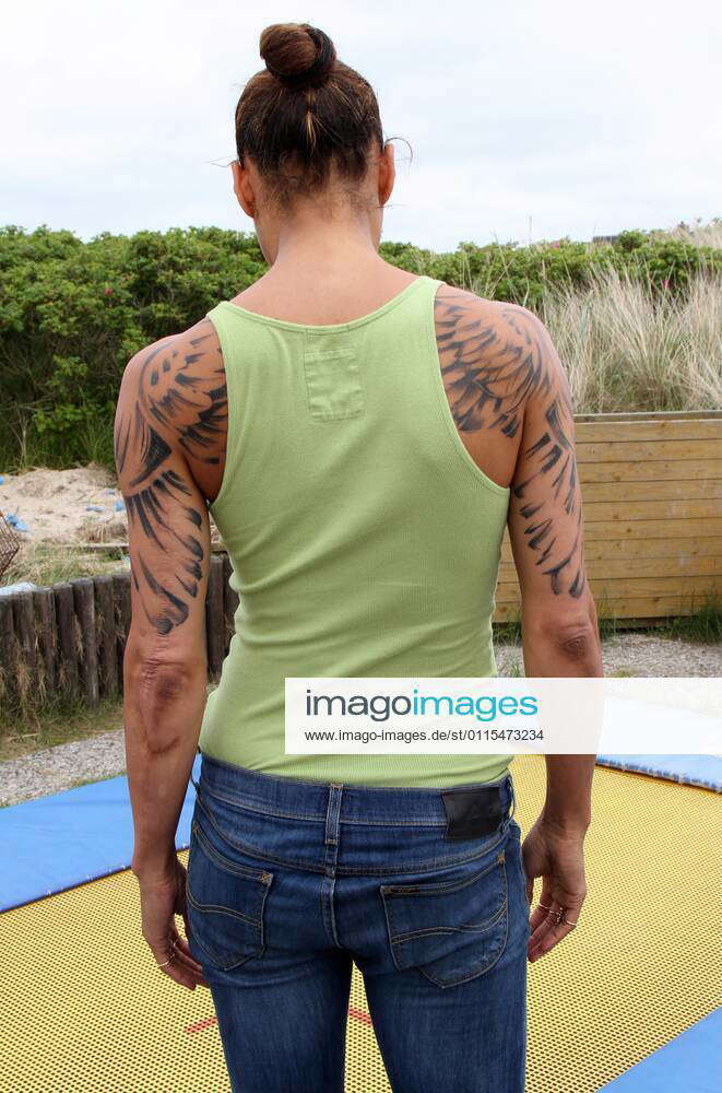 Annabelle Mandeng Tattoos 553 Annabelle Mandeng Hosts Ladies Dinner In