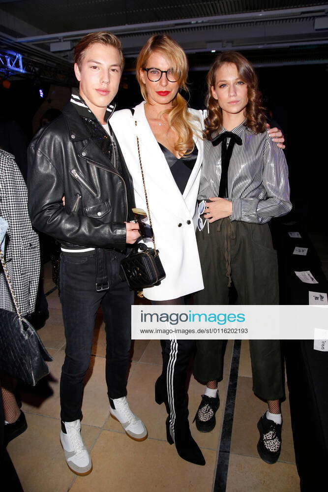 Giulia Siegel mit Tochter Mia Wehrmann und Sohn Nathan Wehrmann auf der ...