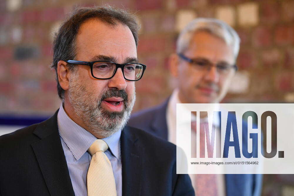Martin Pakula's Instagram, Twitter & Facebook on IDCrawl