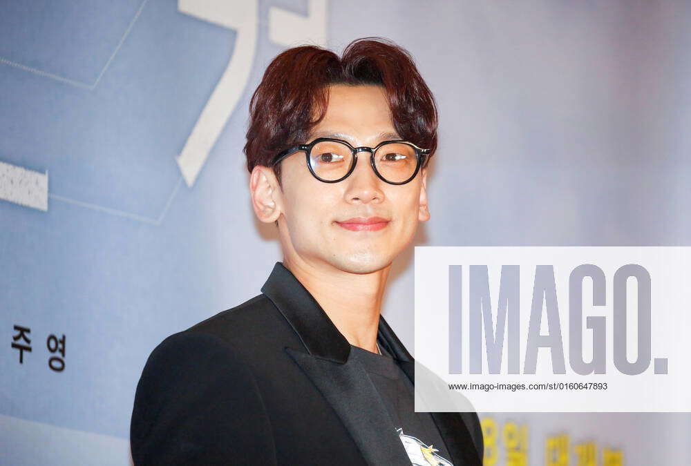 Korean Selfie Style How Adorable Does BTS Jungkook Look In These